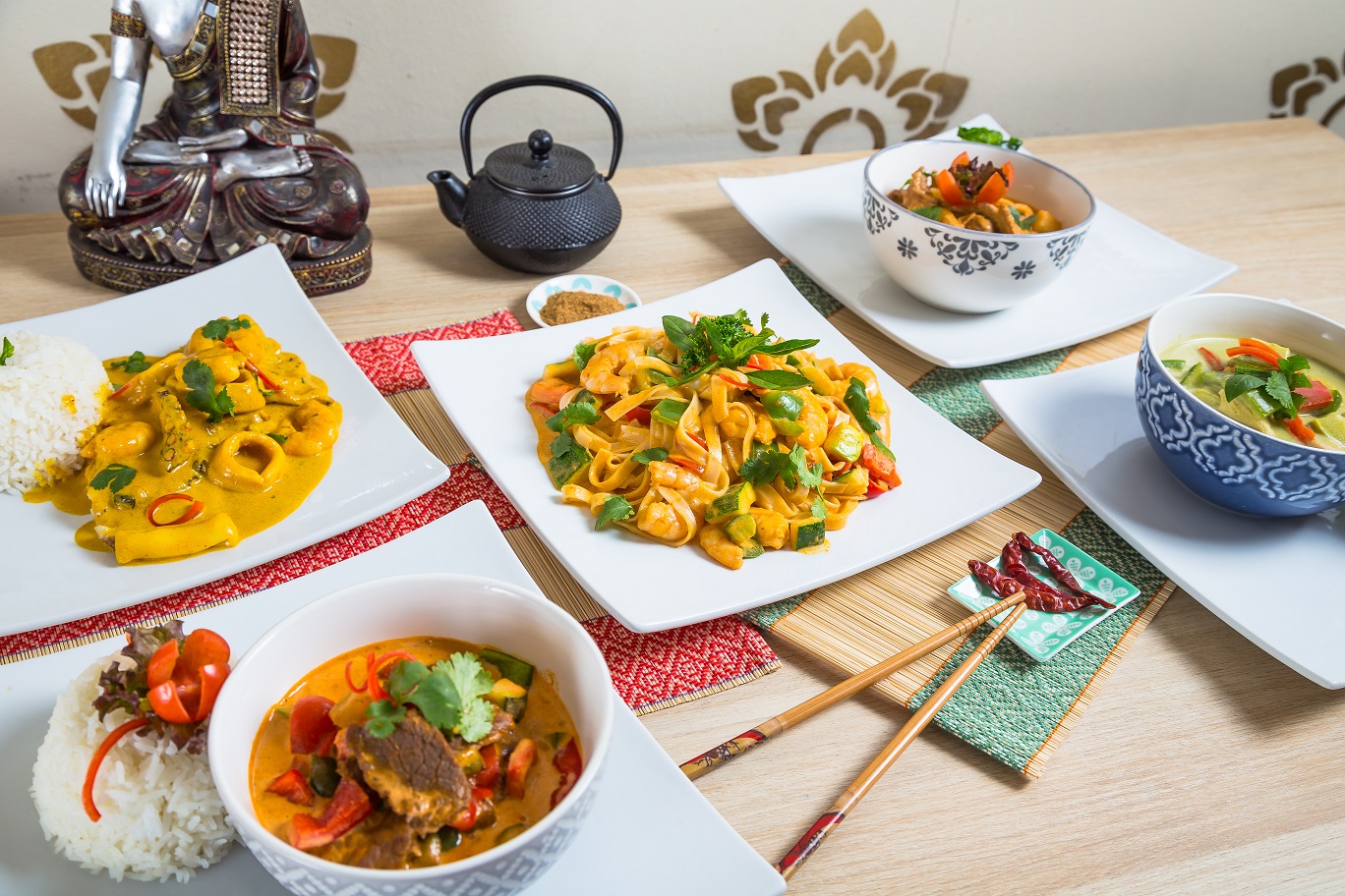 CURRY SEGUNDO LOCAL DE COMIDA THAI | A Dónde Vamos